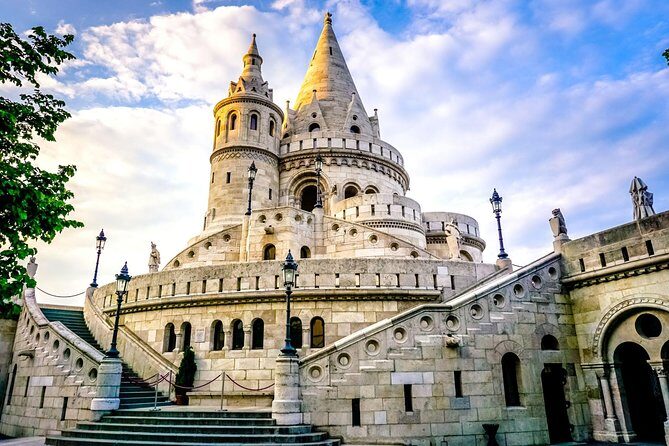 Full Day Private Budapest City Tour With Lunch and Cruise option - The Food and the Experience