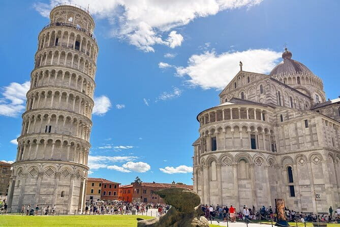 Full-Day Private Pisa and Lucca Tour with optional Leaning Tower - The Journey Begins: Florence to Pisa