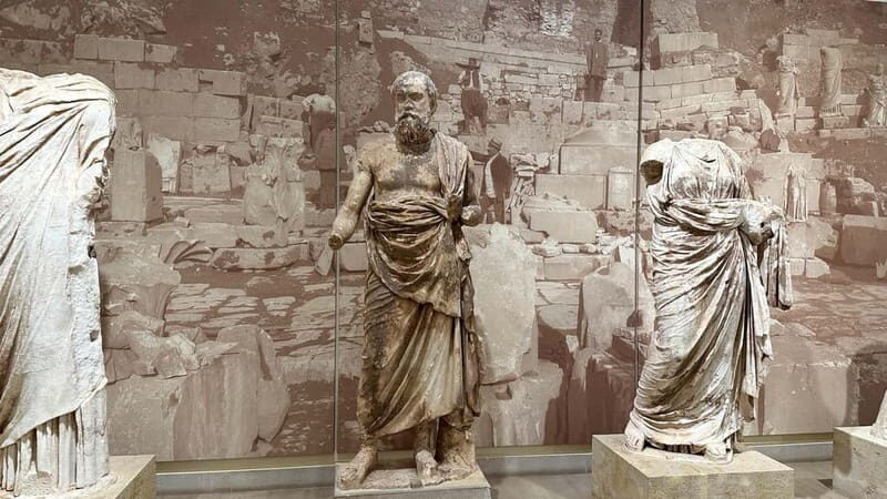 Full Day Private Tour Delphi Navel Of Earth Hosios Loukas - The Iconic Delphi Site