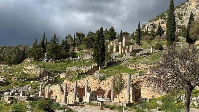 Full Day Private Tour Delphi Navel Of Earth Hosios Loukas - Final Thoughts