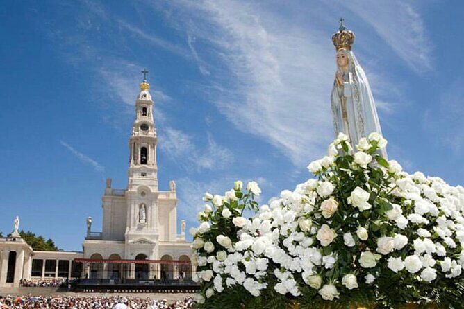 Full-day Private Tour: Fátima Sanctuary, Batalha, Nazaré, Óbidos - Note: This review is based on detailed itineraries, reviews, and tour descriptions and give you a balanced, practical view to help you decide if this experience matches your travel style.