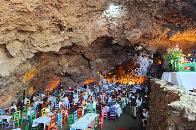 Full-Day Private Tour of Mexico City: Teotihuacan and Xochimilco - Authenticity and Insider Insights