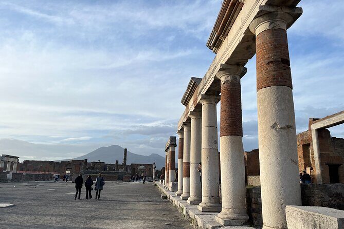 Full Day Private Tour of Pompeii and the Amalfi Coast - Exploring the Itinerary in Detail