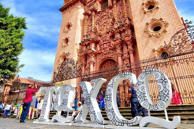 Full Day Private Tour of Taxco and Cuernavaca - Key Points