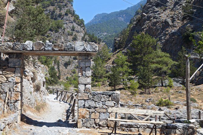 Full Day Samaria Gorge 10-Mile Walking Tour - Authentic Experiences and Insights from Reviewers
