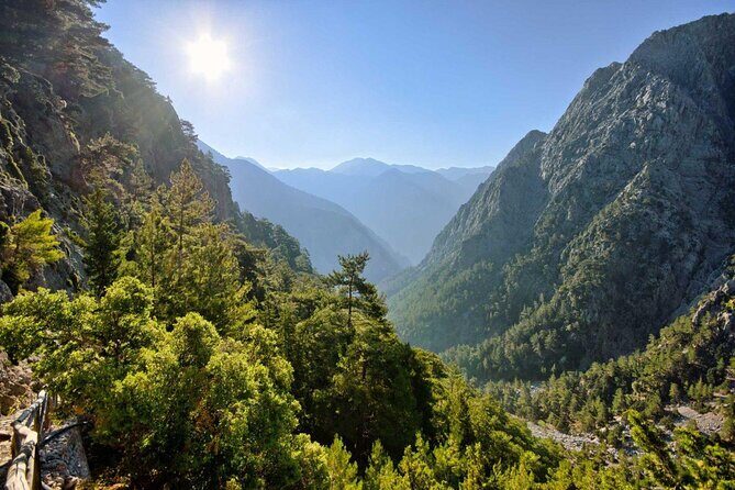 Full-Day Samaria Gorge Chania Guided Tour - Guides and the Personal Touch
