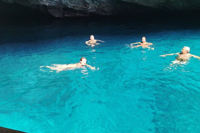 Full-Day Shared Boat Tour to Amalfi and Positano from Sorrento - FAQ