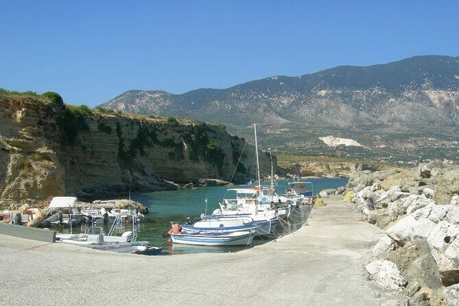 Full-Day Sightseeing Tour of Kefalonia From Zakynthos - Lunch in Agia Efimia: A Taste of Local Life