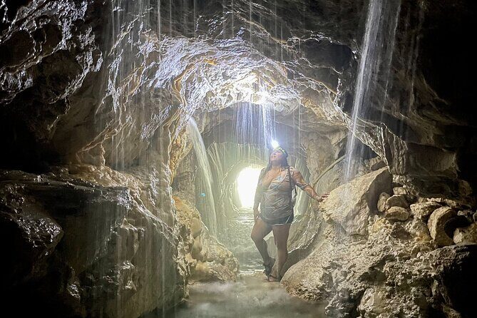 Full-Day Tour Exploring the Waters of Tolantongo - The Experience in Detail