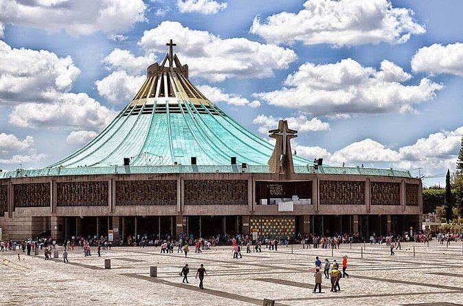 Full-Day Tour of Teotihuacan and Basilica of Guadalupe in Mexico - Authentic Experiences and Insights from Travelers