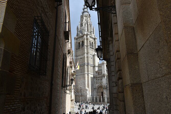 Full Day Tour to Toledo and Segovia - FAQ