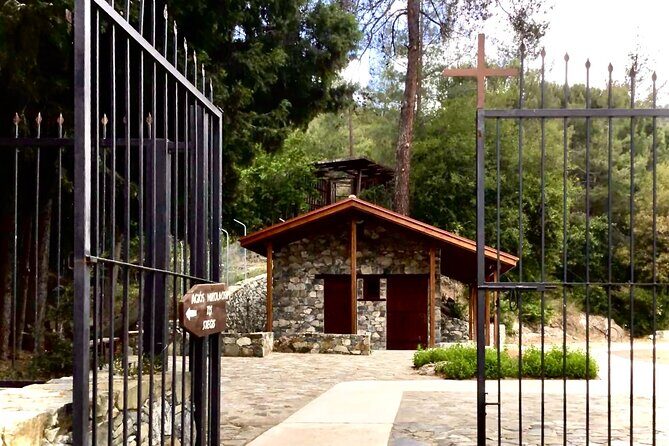 Full-Day Tour UNESCO Churches and Kalopanayiotis in Cyprus - Exploring the Itinerary in Detail