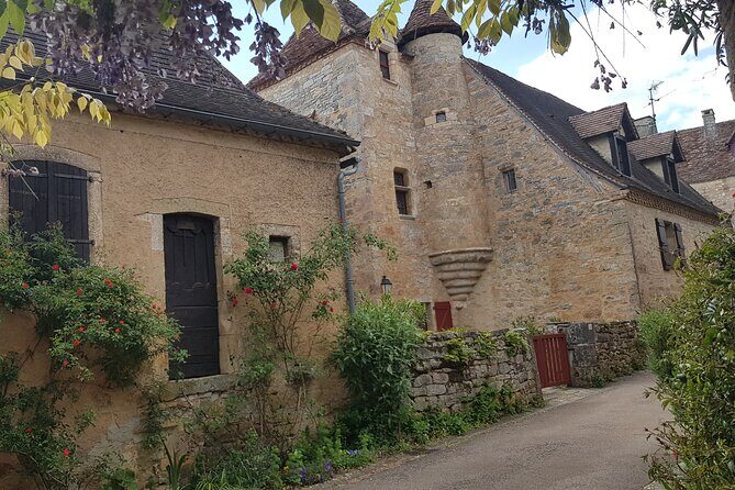 Full day tour with a english speaking driver guide Rocamadour and the most beautiful villages in France - What Reviewers Say