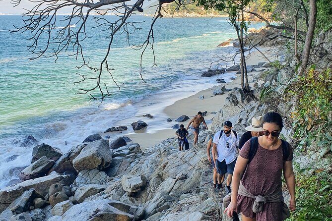 Full-Day Trail to 6 hidden Beaches, Colomitos and Snorkel - Visiting Colomitos: Mexico’s Smallest Beach