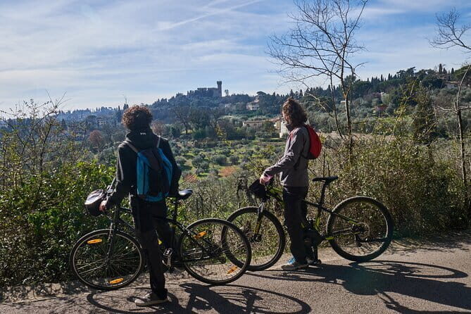 Full-Day Tuscany and Chianti Hills Bike Tour With Lunch at Farm - The Cycling Experience: What You Can Expect