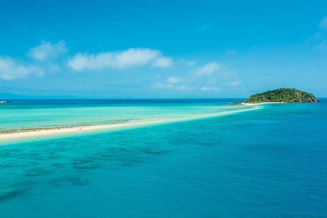 Full-Day Whitsunday Sail and Snorkel Adventure with Lunch - Key Points