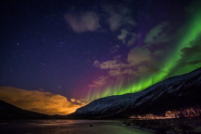 Full Night Magic of the Northern Lights in Tromso - A Closer Look at the Experience