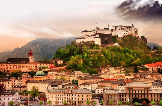 Fully private - SALZBURG, HALLSTATT & MELK ABBEY! - Key Points