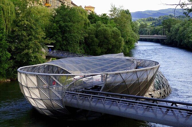 Fun & mobile scavenger hunt through Graz