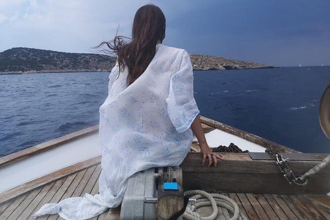 Fun vacation in the clear blue waters of the Saronic Gulf! - In The Sum Up