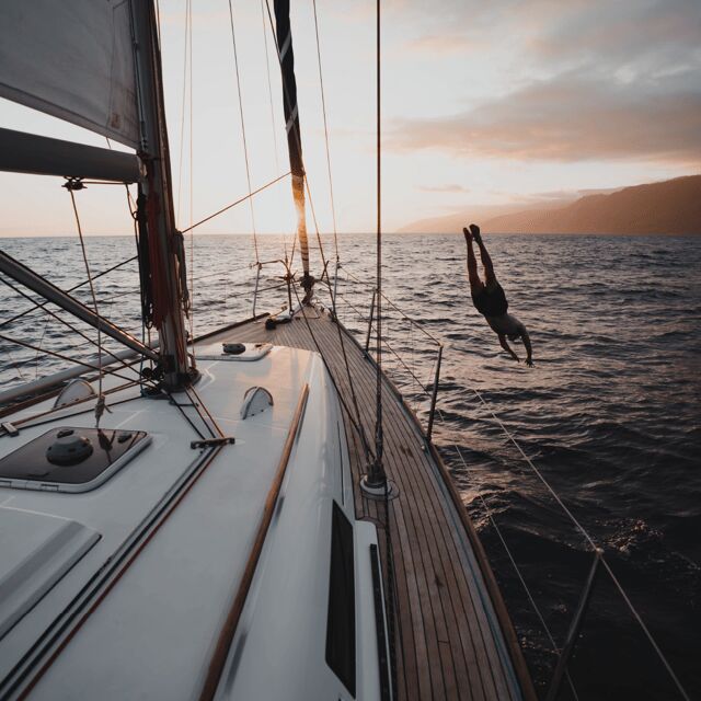 Funchal: Sunset Sailing Private Tour - Key Points