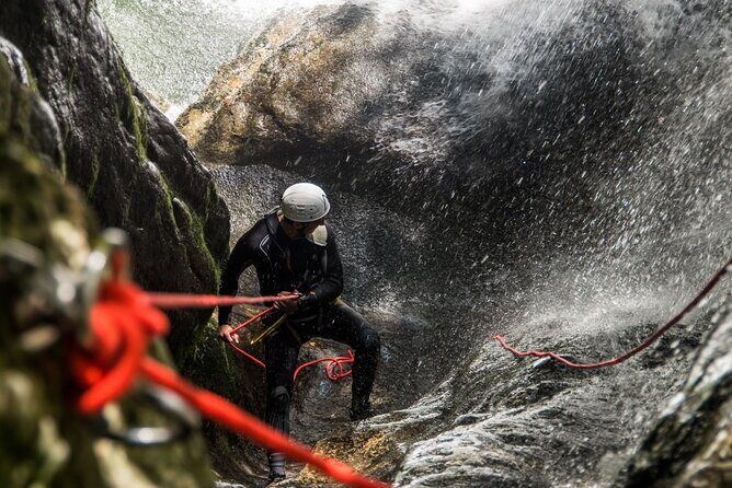 Furon discovery canyon in the heart of the Vercors massif - Exploring the Furon Discovery Canyon in the Heart of the Vercors Massif