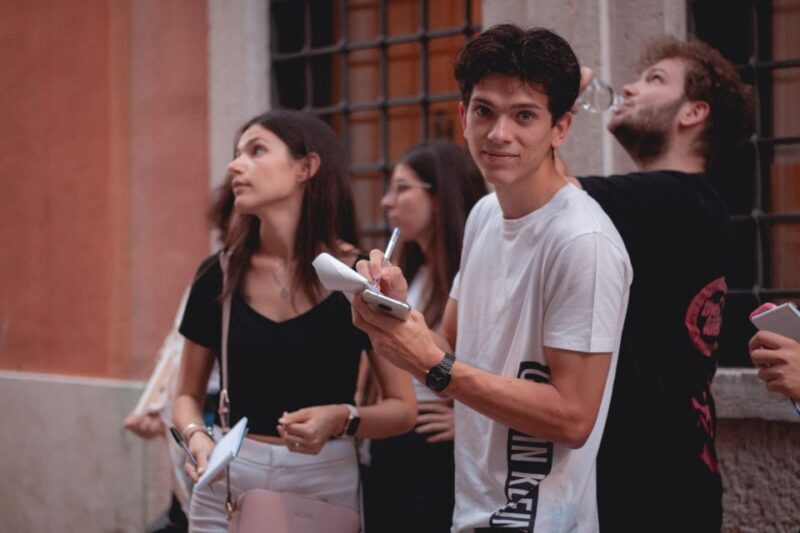 Fusion between treasure hunt and escape room in Bologna - Exploring the Experience in Detail