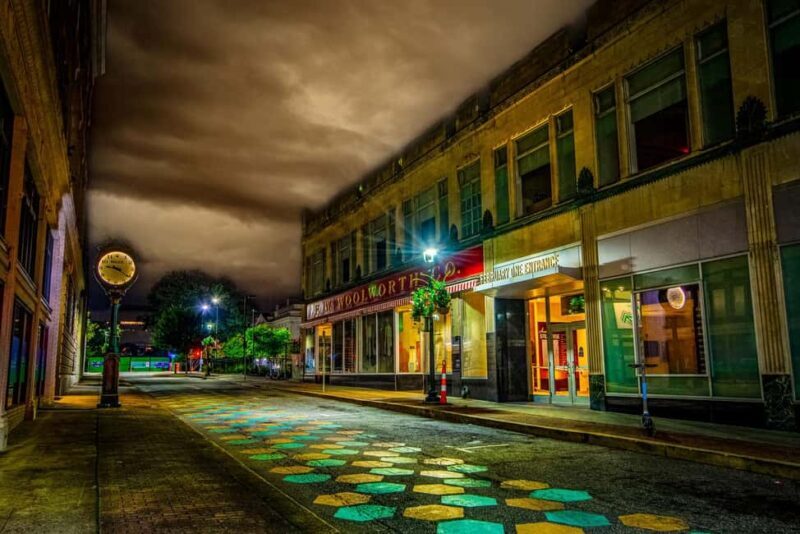 Gallows, Gunpowder & Graves of Greensboro Ghost Tours - FAQ