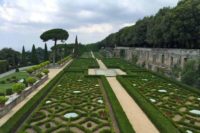 Gandolfo: Castel Gandolfo Papal Villa Gardens Minibus Tour - A Closer Look at the Tour Experience