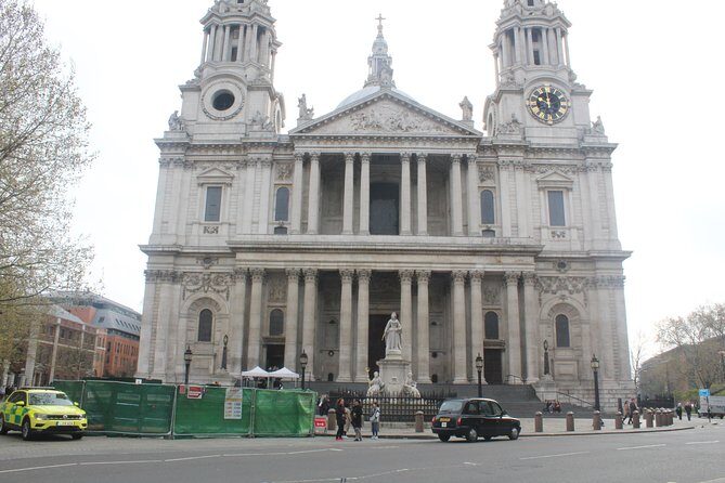 Gatwick Airport to Central London Private Round-Trip - Who Will Love This Service?