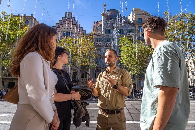 Gaudí & Catalan Modernism Private Walking Tour - Key Points