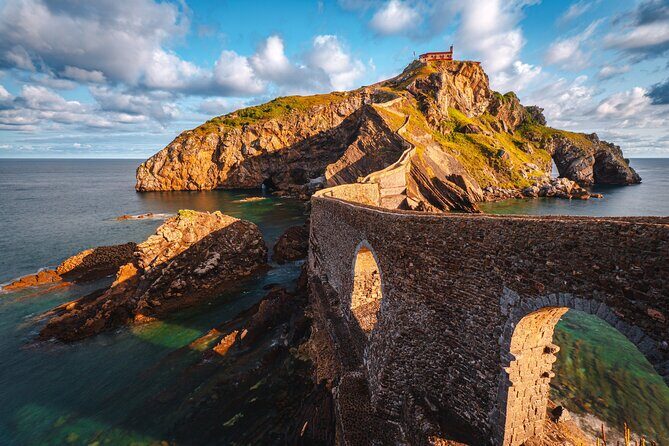 Gaztelugatxe Access, Bermeo & Gernika guided tour from Bilbao - The Challenges