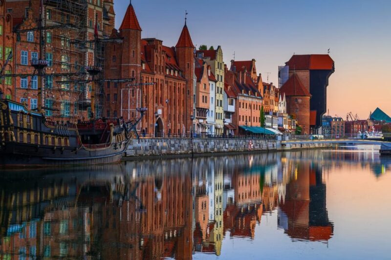 Gdansk Food and Sightseeing Tour with Bart - Key Points