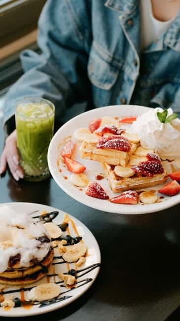 Gdansk: Hard Rock Cafe Breakfast - Key Points