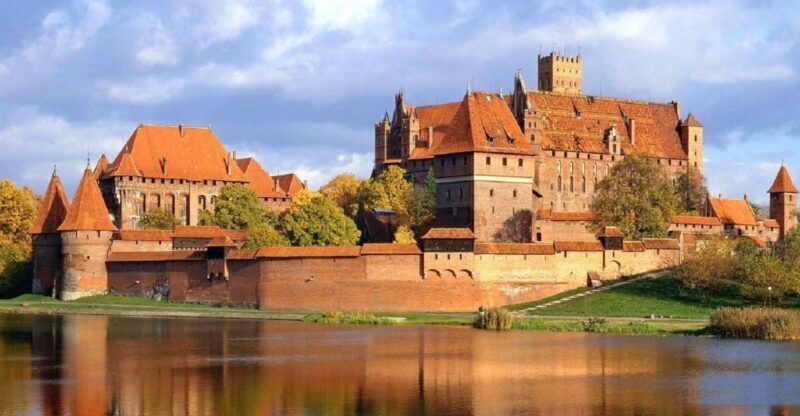 Gdansk: Malbork Castle & Westerplatte Tour with Local Lunch - An In-Depth Look at the Tour Experience