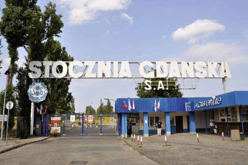 Gdansk: Private Communism Tour with Solidarity Center Museum - Key Points