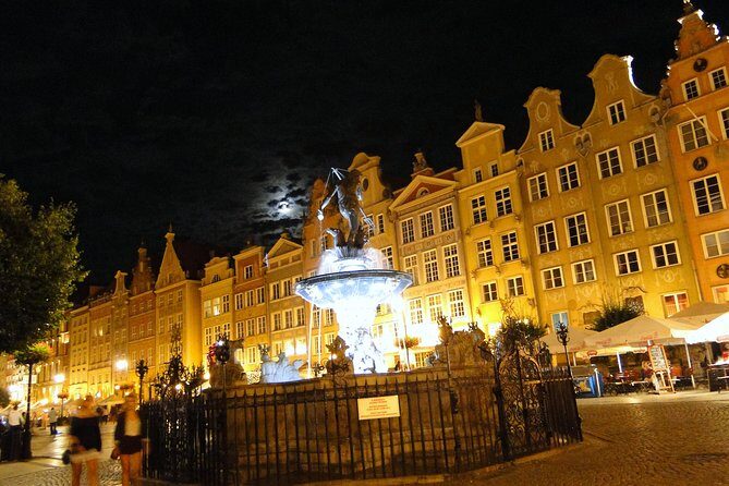 Gdansk Pub Crawl with Free Drinks - Authentic Insights from Reviewers