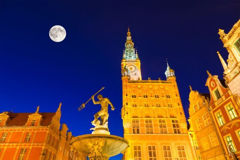 Gdansk: Small Group Walking Tour - Practical Details and Tips