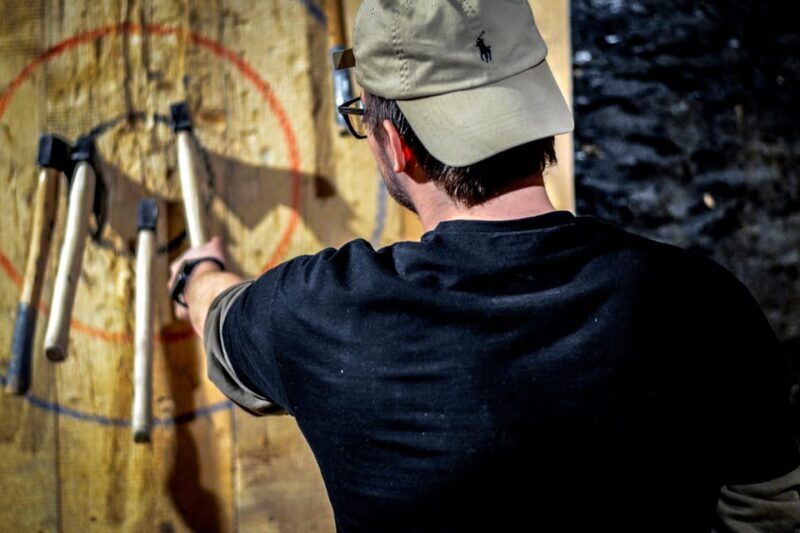 Gdask: 1.5-Hour Axe Throwing Experience - Key Points