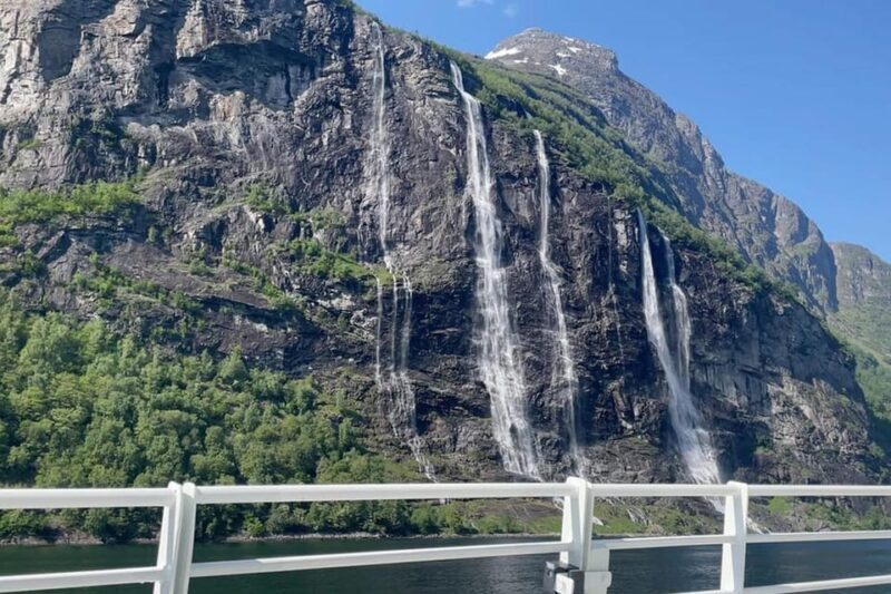 Geiranger Fjord Boat Tour with Waterfall Tasting - Discovering the Beauty of Geiranger Fjord