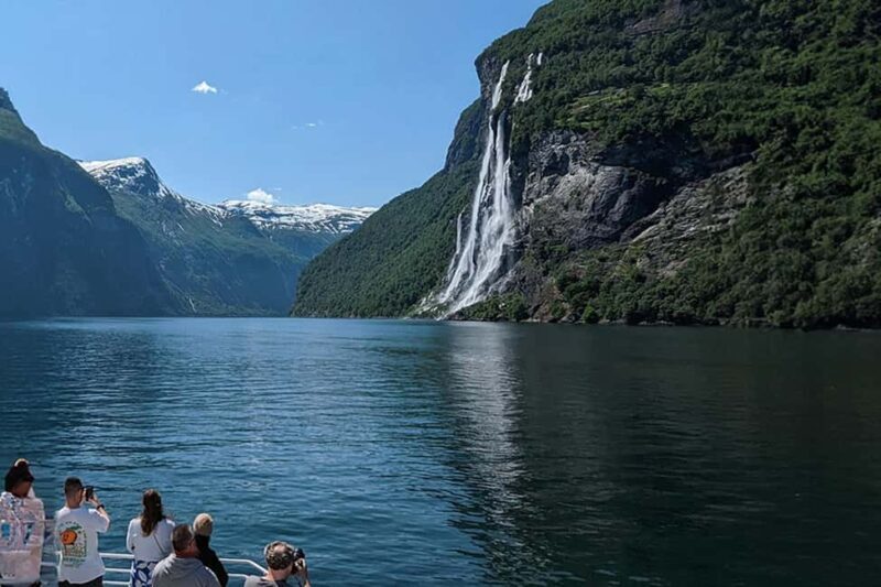Geiranger Fjord Tour from Hellesylt (with stop in Geiranger) - The Sum Up