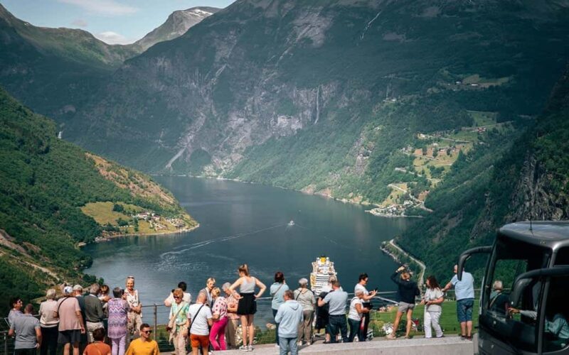 Geiranger: Panorama Bus Tours 1,5/2hr (Highlights viewpoint) - An honest look at the Geiranger panoramic bus experience