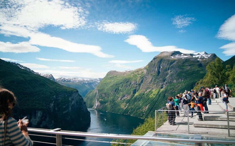 Geiranger: Panorama Bus Tours 1,5/2hr (Highlights viewpoint) - What’s included and what to keep in mind