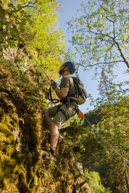 Geiranger: Rappelling tour with epic view - An In-Depth Look at the Geiranger Rappelling Experience