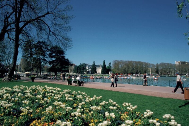 Geneva: Annecy, the Venice of the Alps and Geneva City Tour - Who This Tour Is Best For