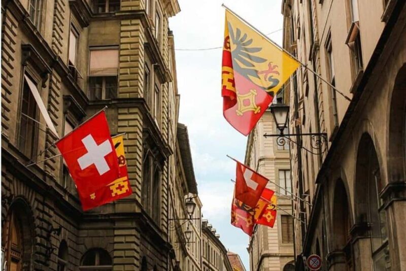 Geneva: Guided Private or Group Old Town Highlights Tour - Key Points