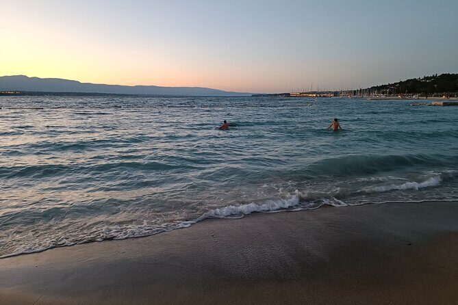 Geneva Private Walking Tour with a Local Guide - A Detailed Look at What This Tour Offers