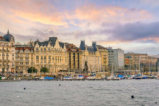 Geneva Scavenger Hunt and Highlights Self Guided Audio Tour - Key Points