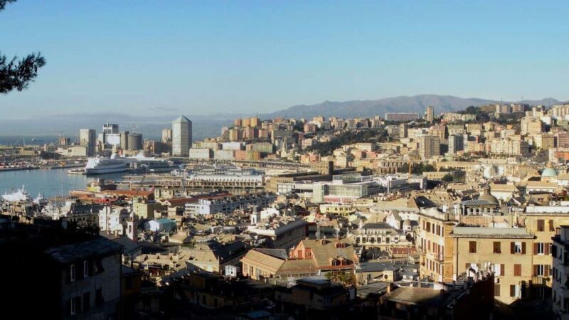 Genoa: Columbus Trail Urban Trekking with Wine & Local Tastings - Key Points