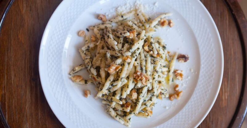 Genoa: Dining Experience at a Local's Home - Key Points